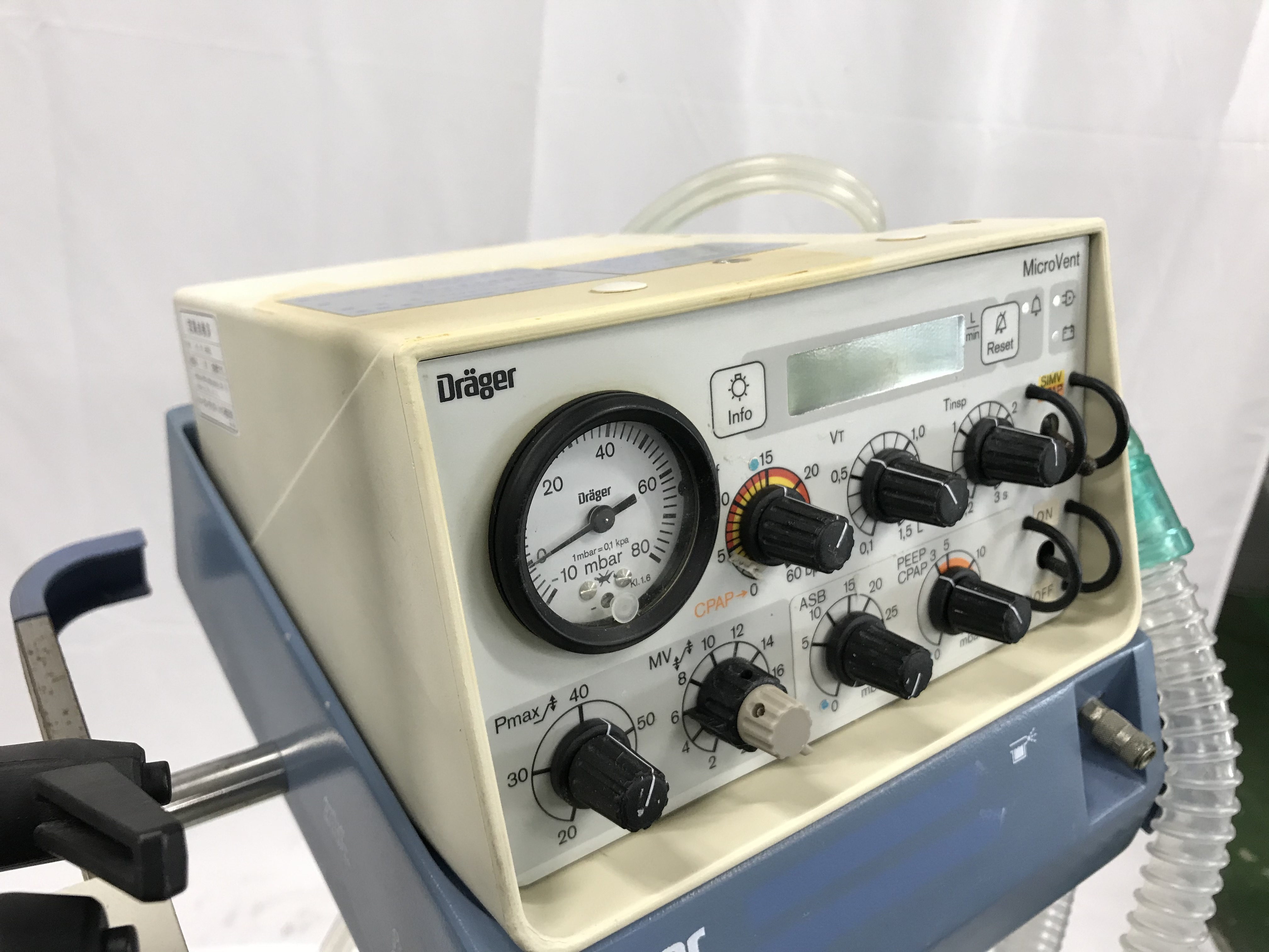 Drager｜Ventilator｜10594｜Quon Healthcare Inc.